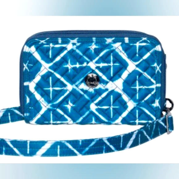 lug | Bags | Lug Quickstep Convertible Rfid Wallet Diamond Navy | Poshmark